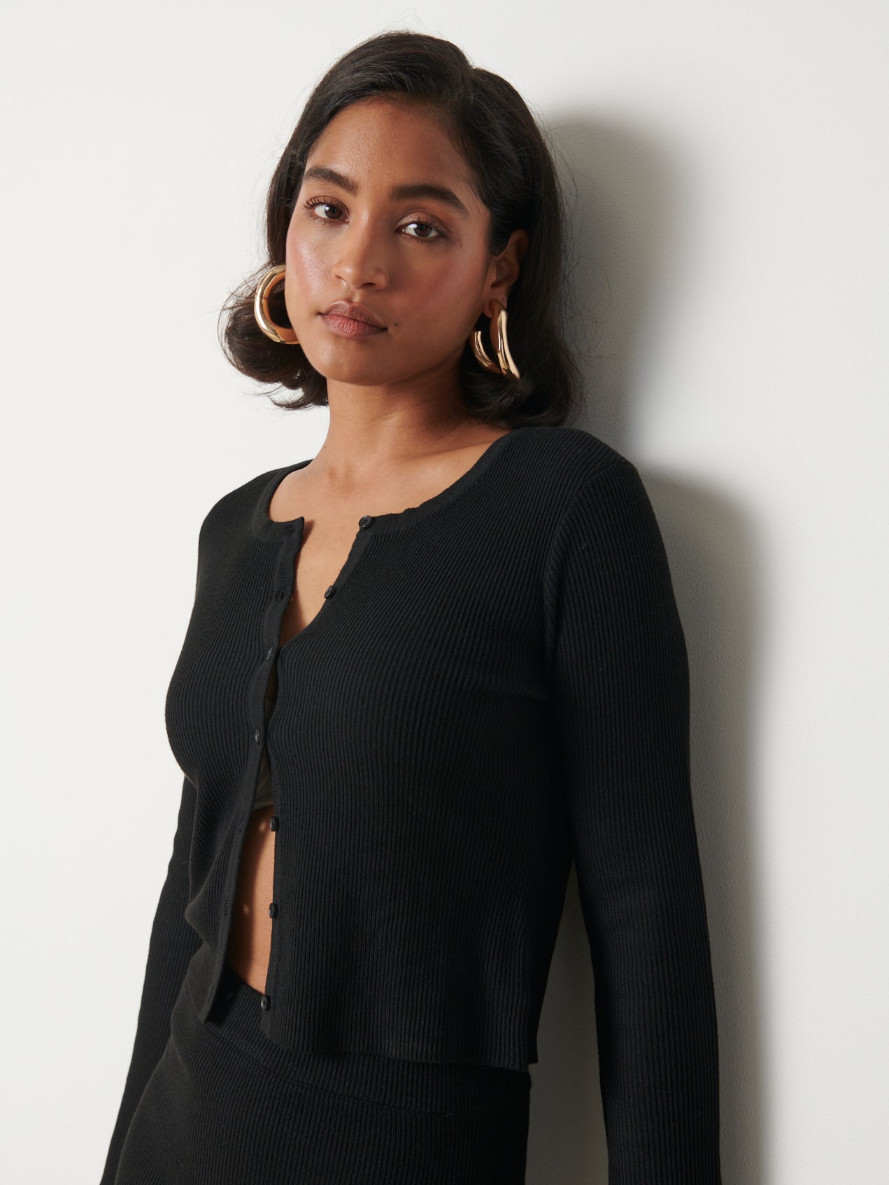 Emberlyn Button Up Knit Cardigan - Black – Pretty Lavish