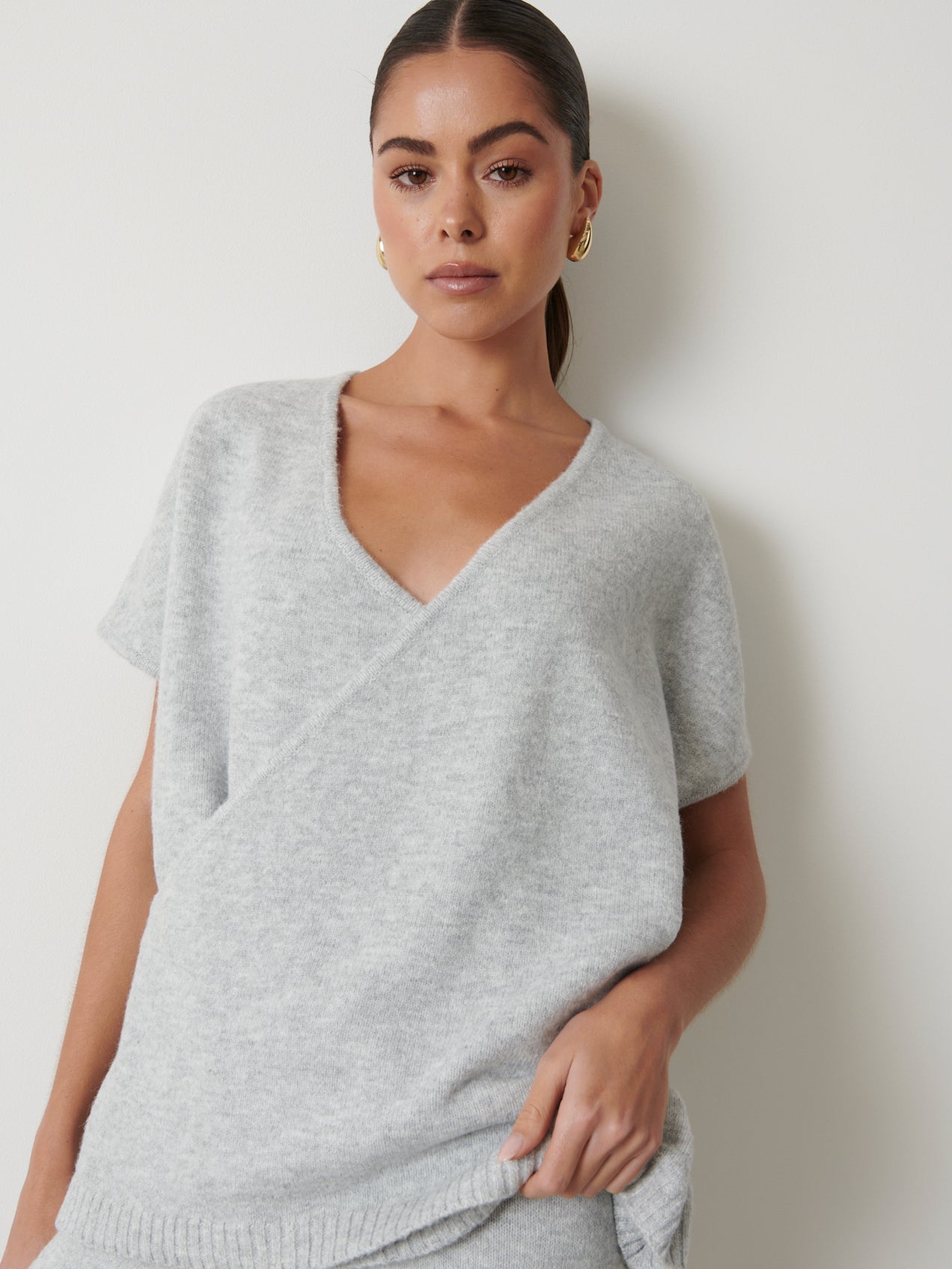 Alexia Cross Over Knitted Vest - Grey – Pretty Lavish