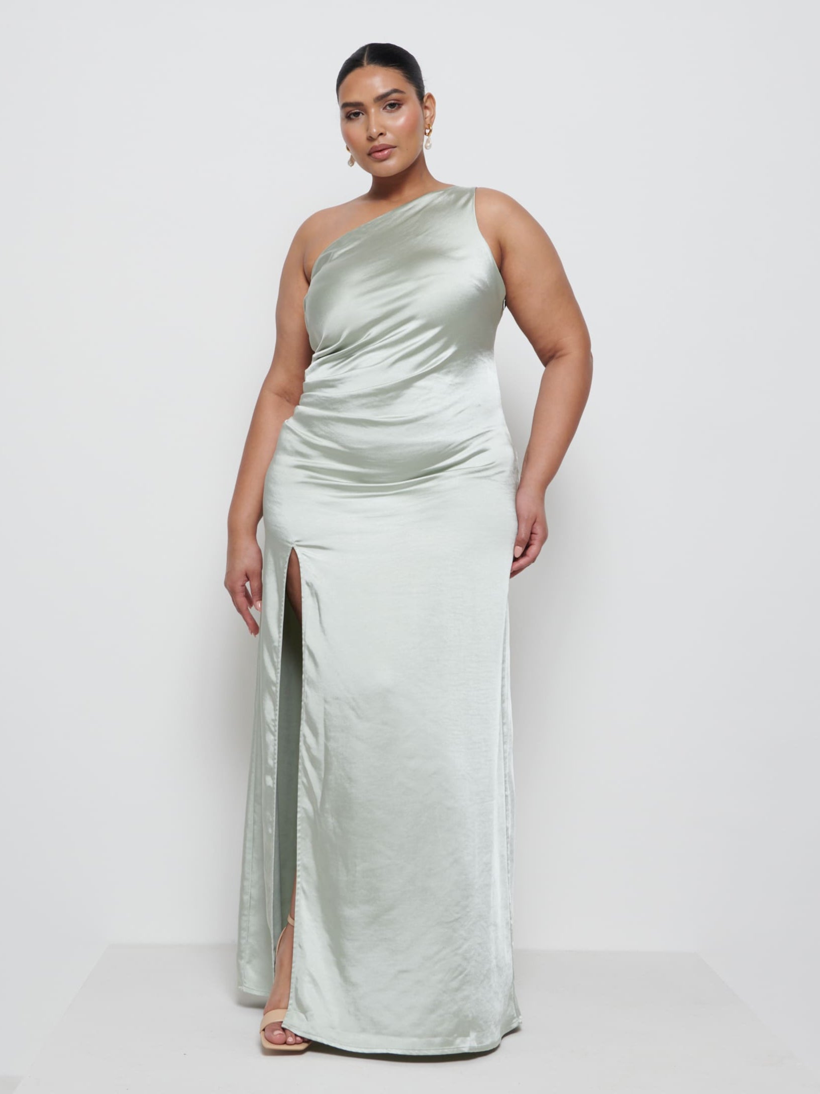 Amelia Ruched Maxi Bridesmaid Dress Curve - Sage – Pretty Lavish