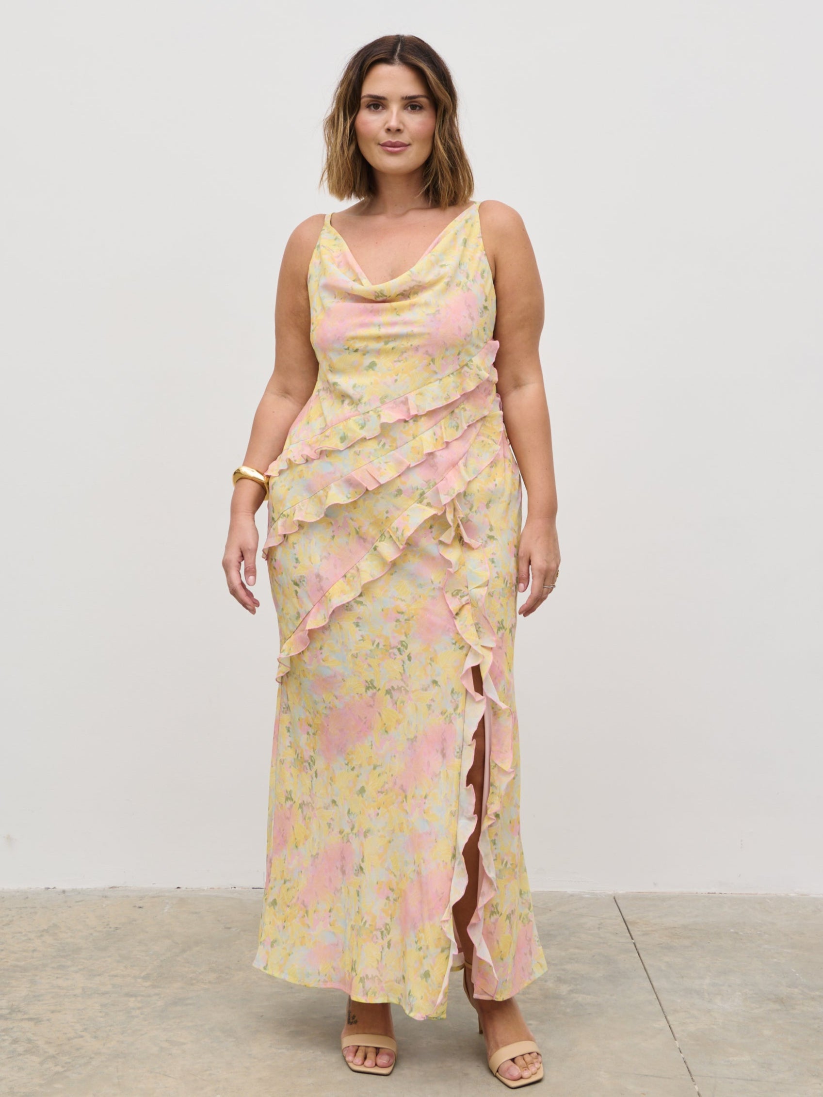 Constance Ruffle Maxi Dress Curve - Pastel Multi Abstract Floral ...