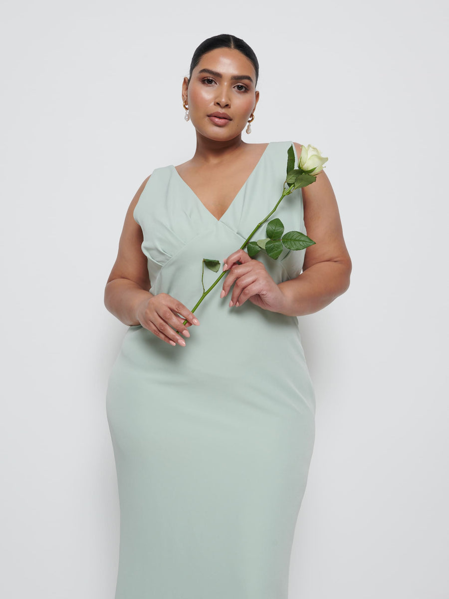 Esmee Crepe Maxi Bridesmaid Dress Curve - Sage – Pretty Lavish