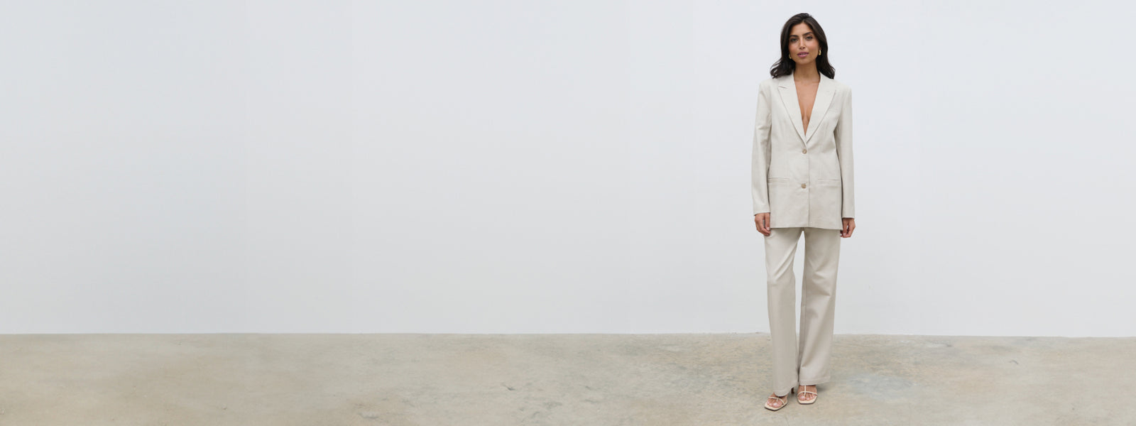 Pretty Lavish | Timeless Silhouettes