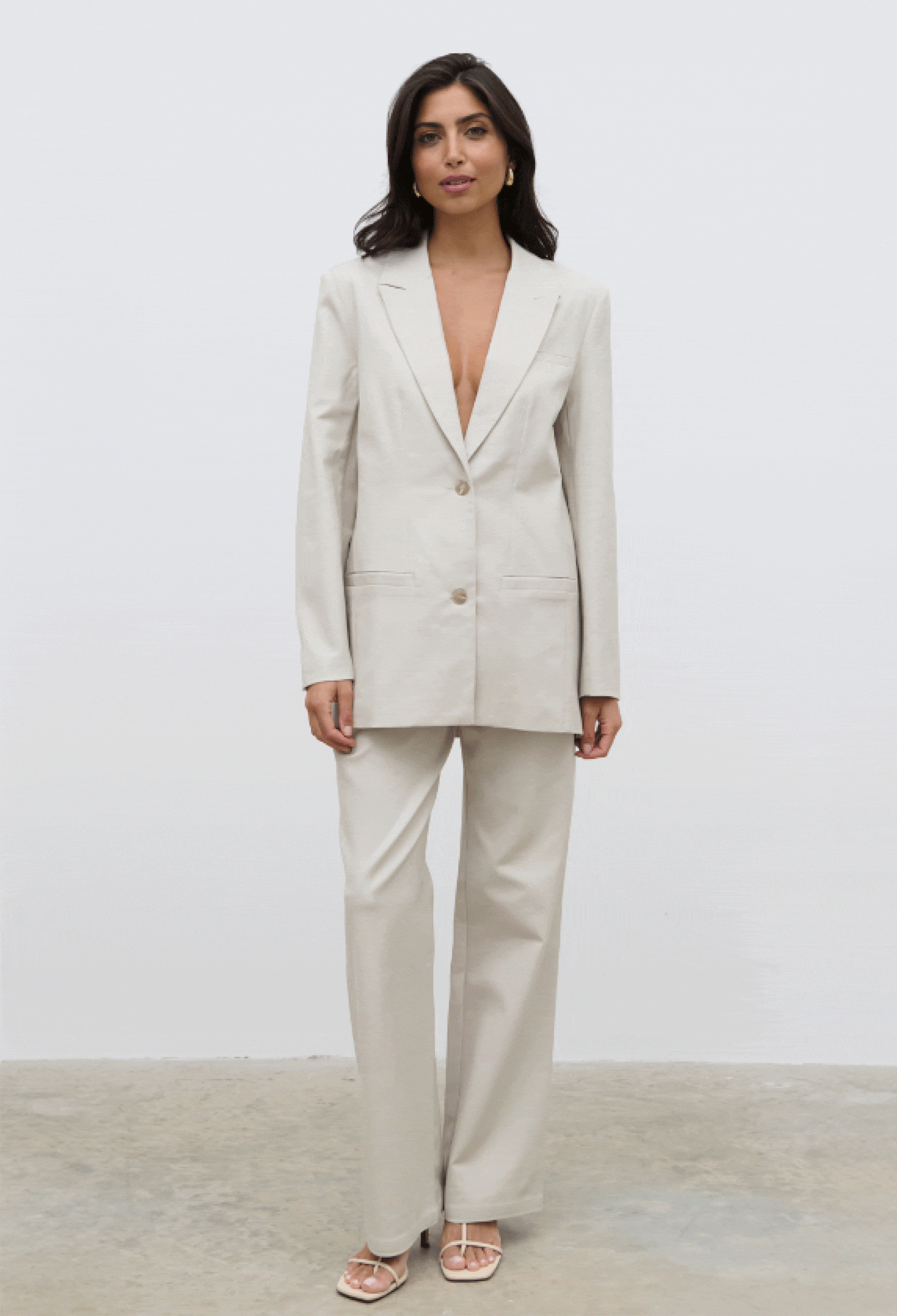 Pretty Lavish | Timeless Silhouettes