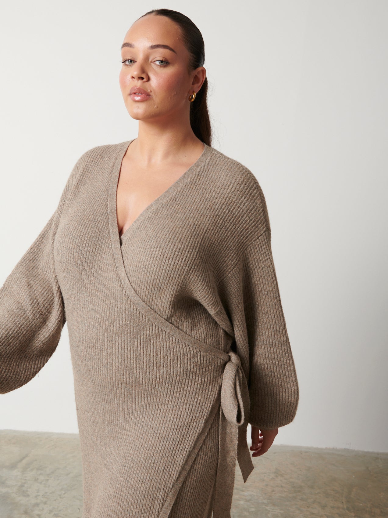 Kinsley Ribbed Wrap Dress Curve - Mushroom – Pretty Lavish