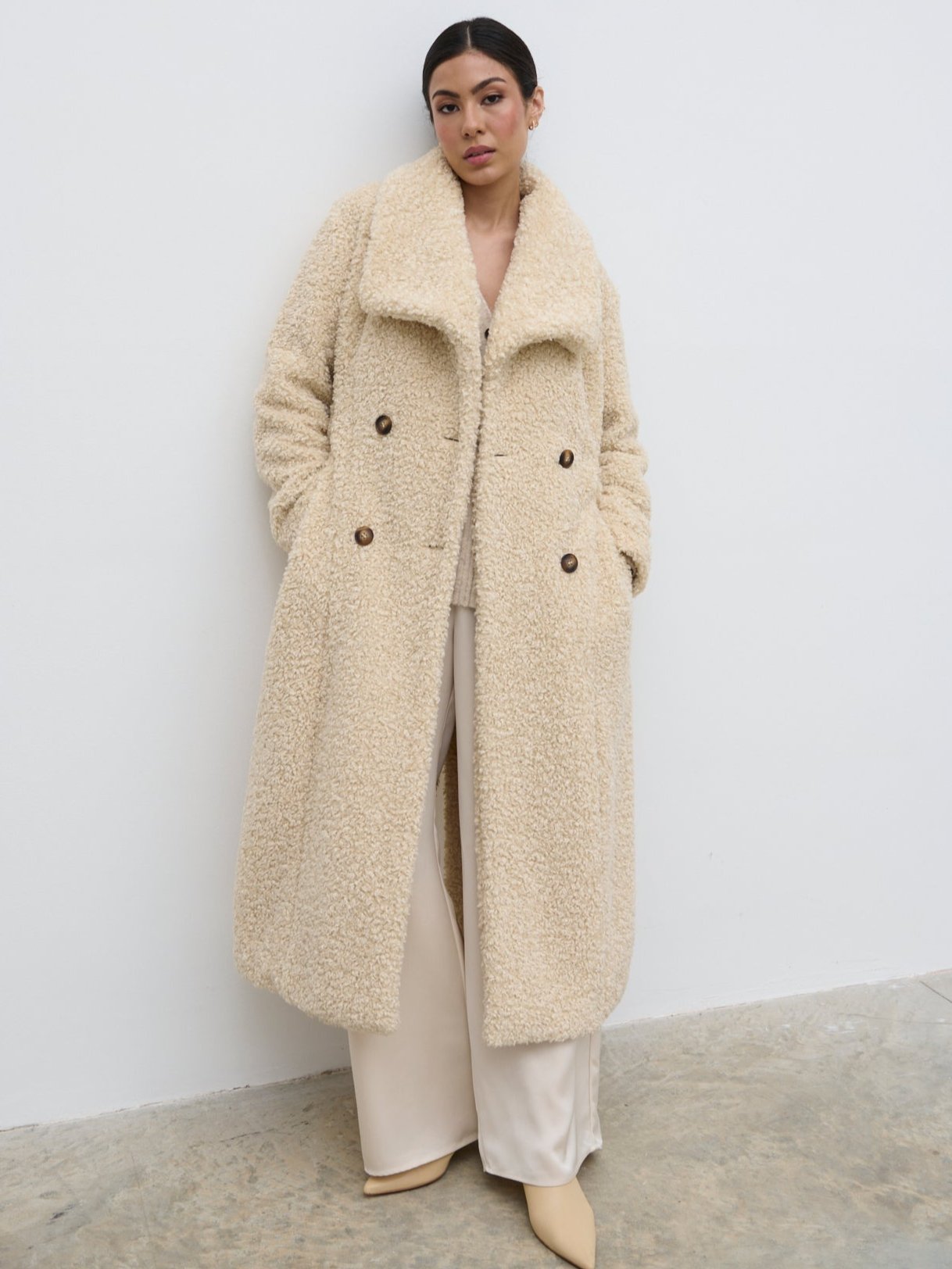 Mahli Shaggy Texture Robe Coat - Neutral – Pretty Lavish