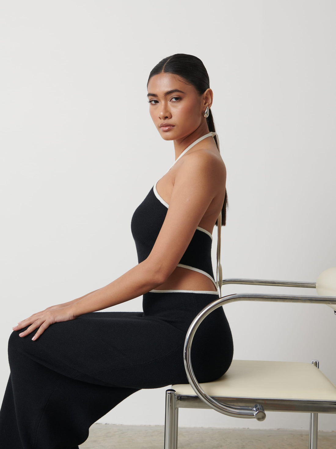 Marla Contrast Trim Maxi Dress - Black – Pretty Lavish